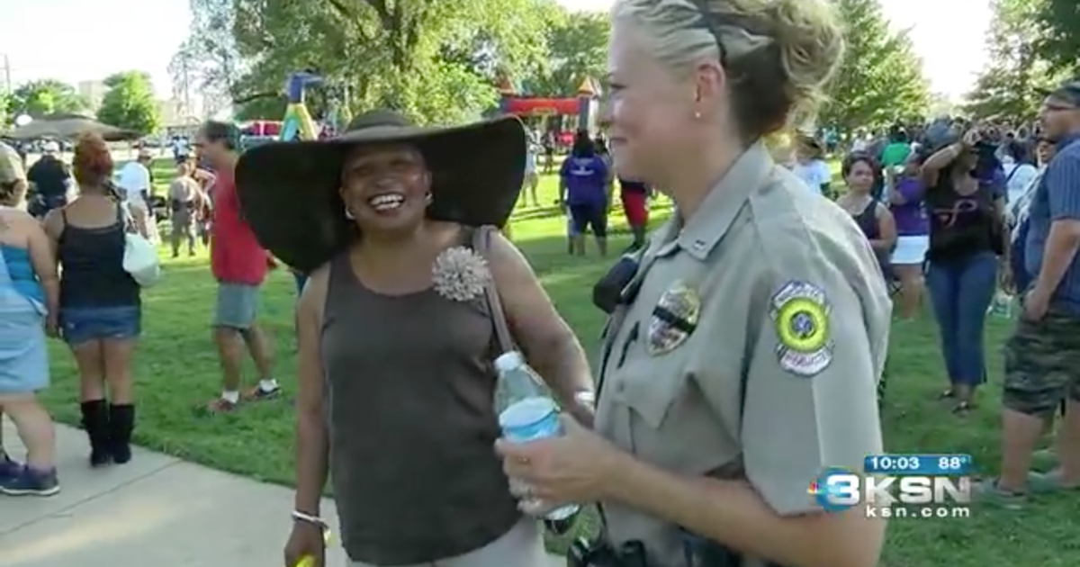 Black Lives Matter Protest Becomes BBQ And Real Talk With Police ...