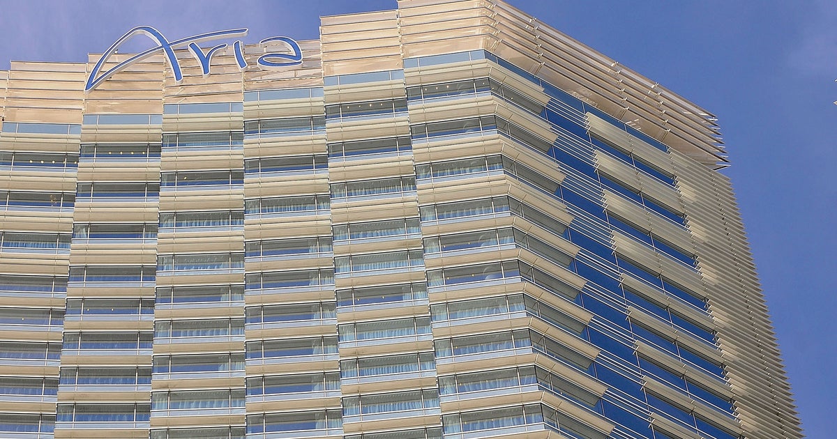 Vegas Hotel Processes 7 Million Pounds Of Food Waste Into Pig Slop ...