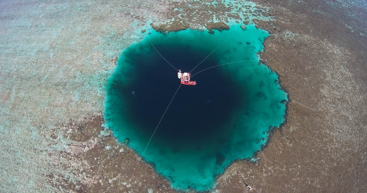 The World's Deepest Blue Hole Discovered In The South China Sea ...