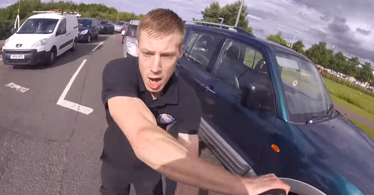 Roundabout Road Rage Scrap In Falkirk, Scotland, Caught On Film ...