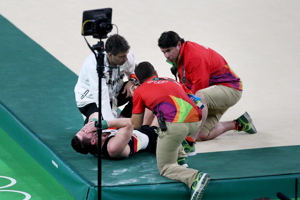 Olympic Gymnast Fights Through Tears And A Torn ACL To Help Team Make ...