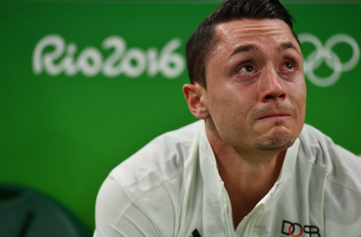 Olympic Gymnast Fights Through Tears And A Torn ACL To Help Team Make ...