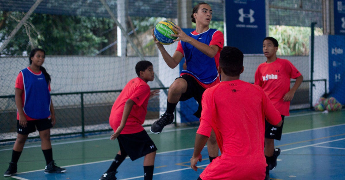 Basketball Breathes New Life Into Brazil’s Largest Favela | HuffPost Sports