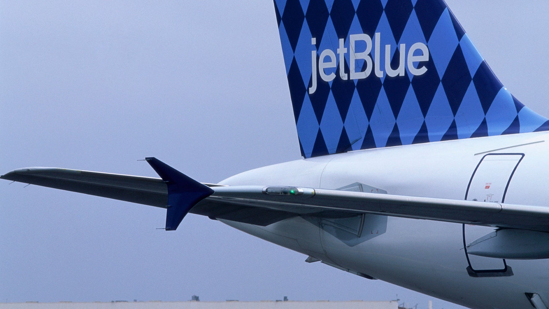 Turbulence On JetBlue Flight From Boston To Sacramento Injures 24 ...