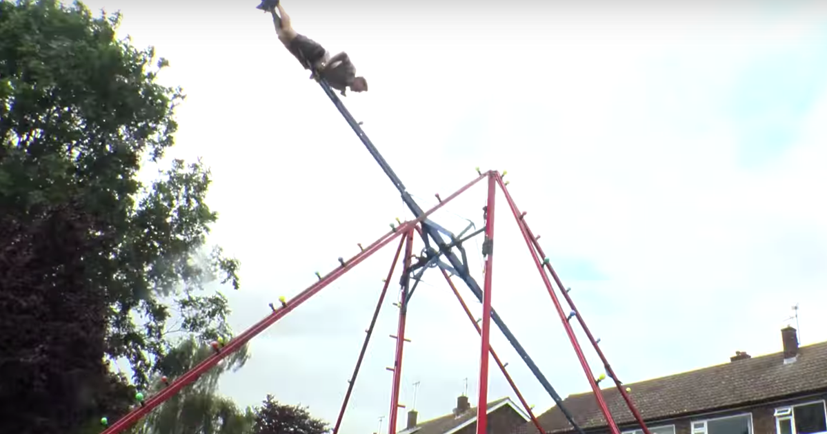 Giant 360-Degree Swing Is The Ultimate Garden Upgrade | HuffPost UK Tech