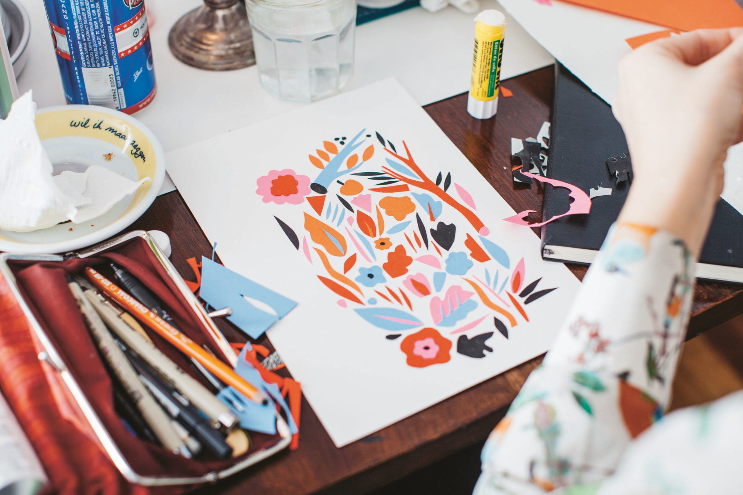 Here's Your Handy Guide To Organizing A Ladies Drawing Night | HuffPost ...