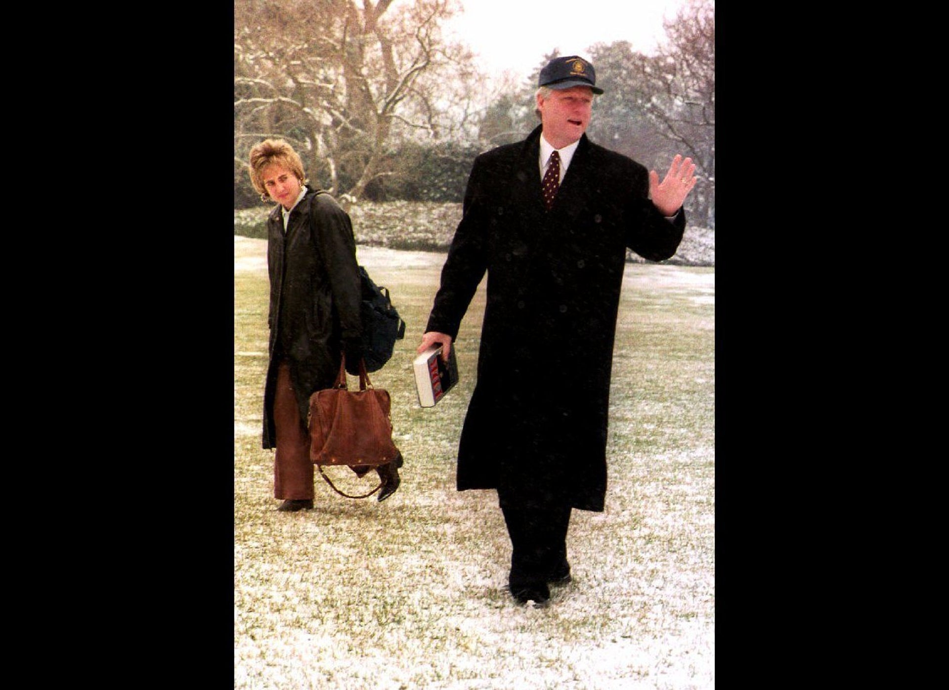 Bill Clinton Receives 'Father Of The Year' Award From National Father's ...