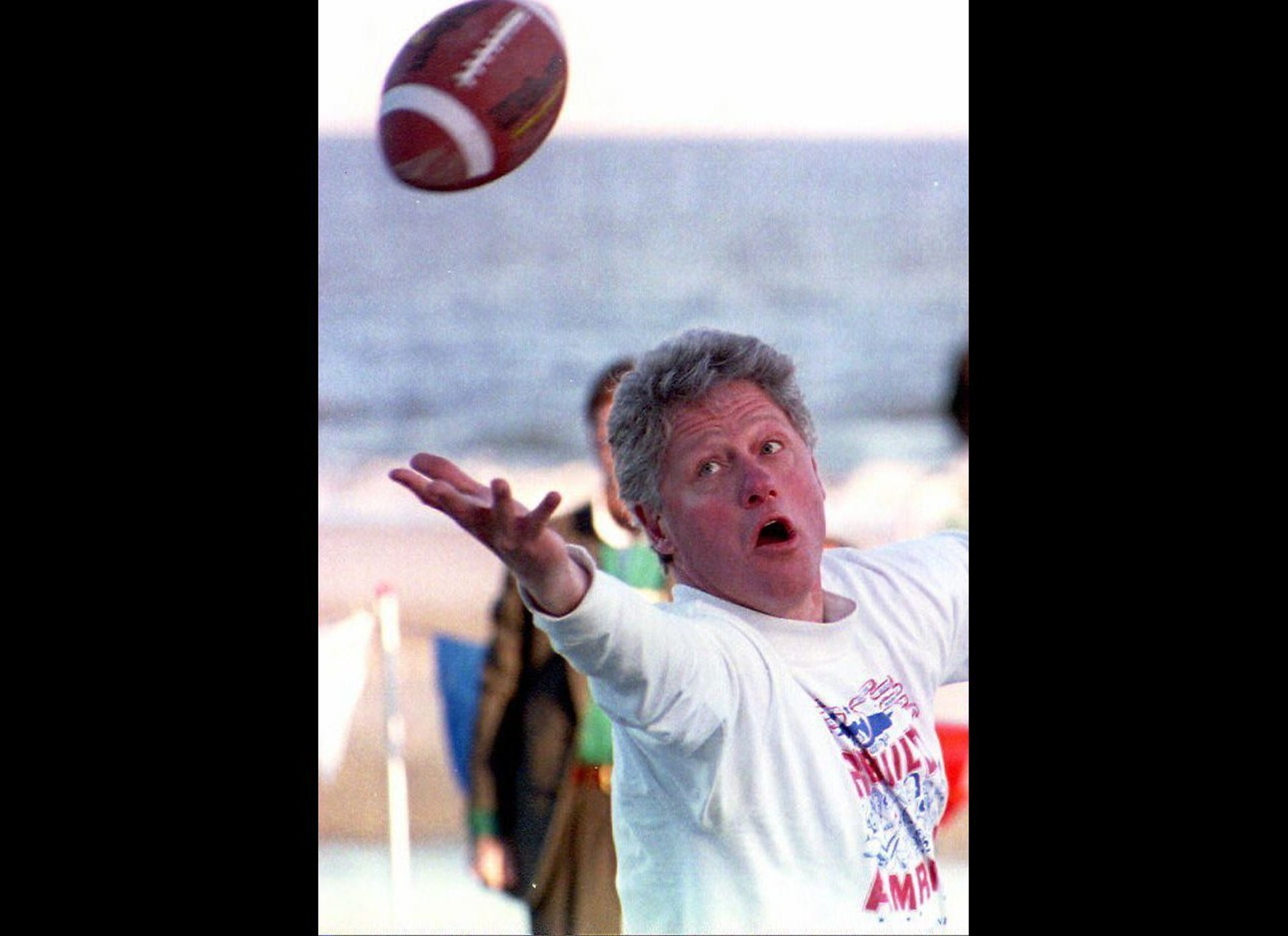 Bill Clinton Receives 'Father Of The Year' Award From National Father's ...