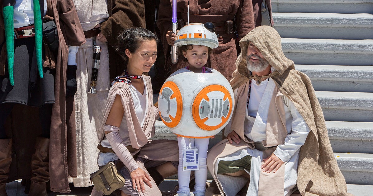 30 Of The Littlest Fans Geeking Out At Comic Cons | HuffPost Life
