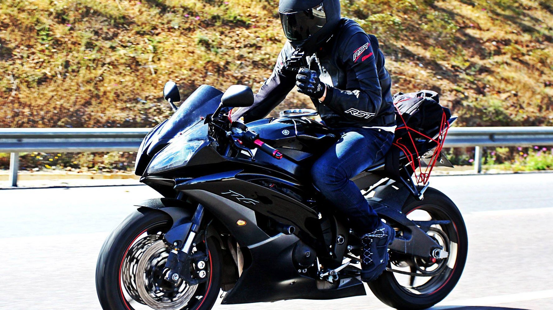 Custom 2022 R6 Raven