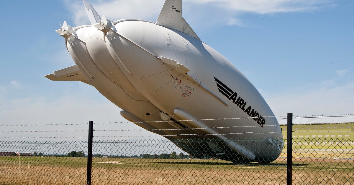 Airlander 10 Crash Photos: World’s Largest Aircraft Nosedives On Just ...