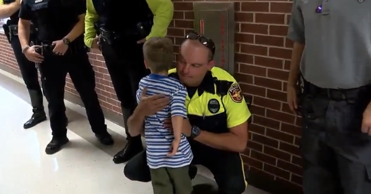 Compassionate Officers Send Fallen Cop's Kids Off To First Day Of ...