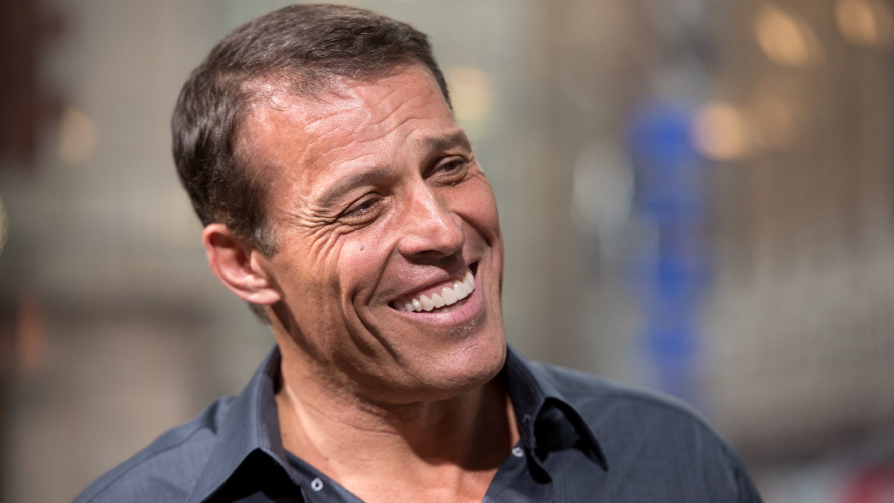 The Morning Ritual That Helps Tony Robbins Stay Positive All Day ...