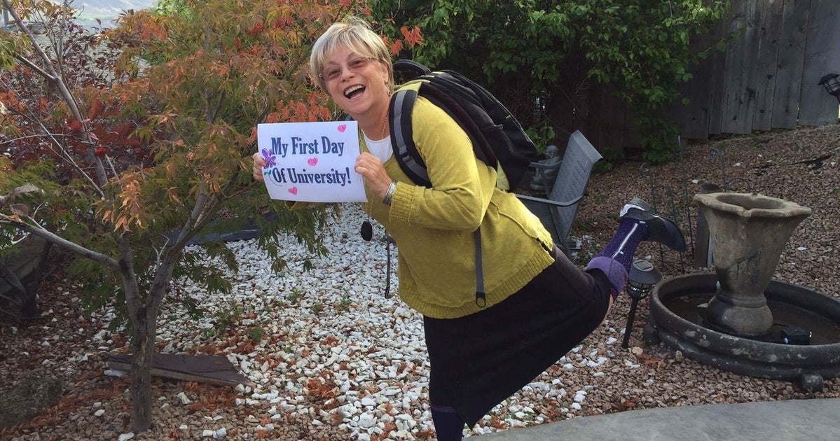 Grandma Celebrates First Day Of College With The Most Charming Photo ...
