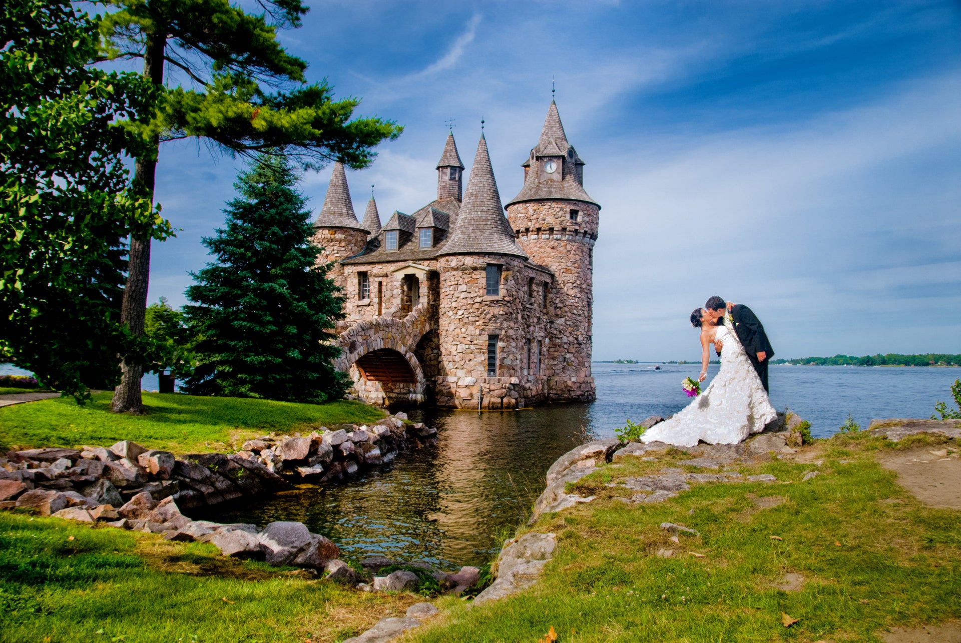 16 Castle Weddings That Took Place Right Here In The U.S. | HuffPost Life
