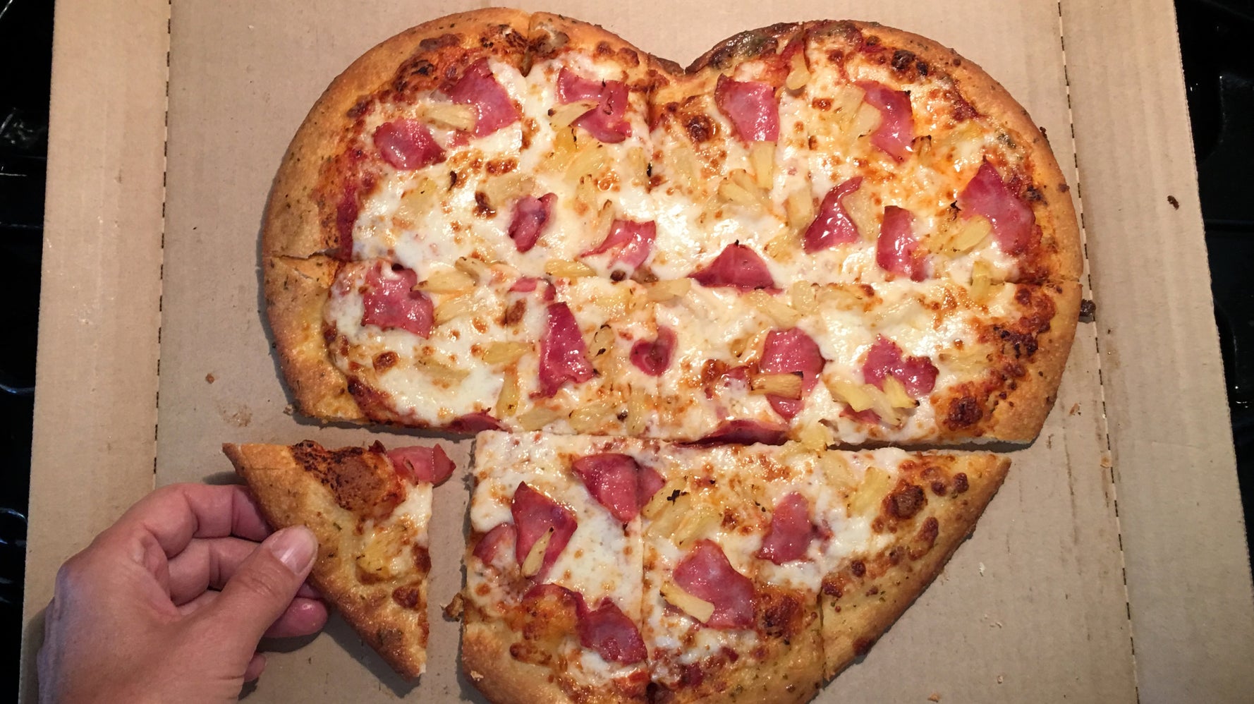 Teen Wins Free Pizza For A Year, Gives It To Homeless Kids Instead ...