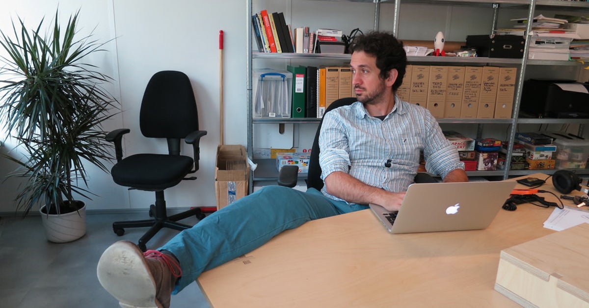 7 Ways to Improve Posture at Work | HuffPost Contributor
