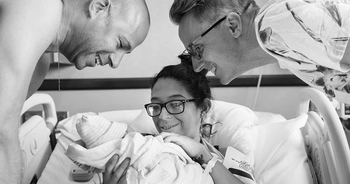 These Sweet Birth Photos Show There's No 'Right Way' To Become A Family ...