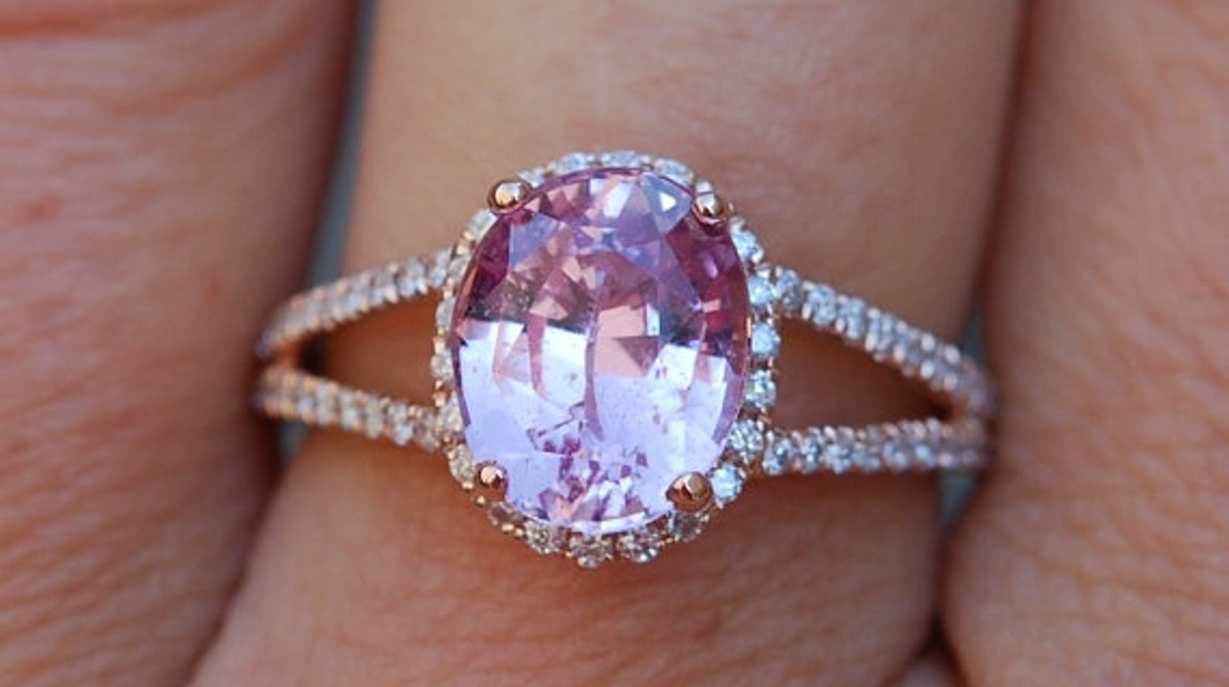 14 Colorful Engagement Rings For Brides Who Want To Stand Out ...