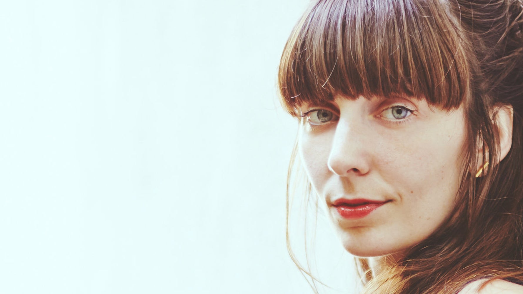 Singer-Songwriter Anna Ash Talks Indie Music's Privilege Problem ...