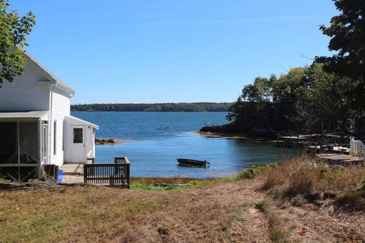 People Who Live On An Island, Cliff Island, Maine | HuffPost Contributor