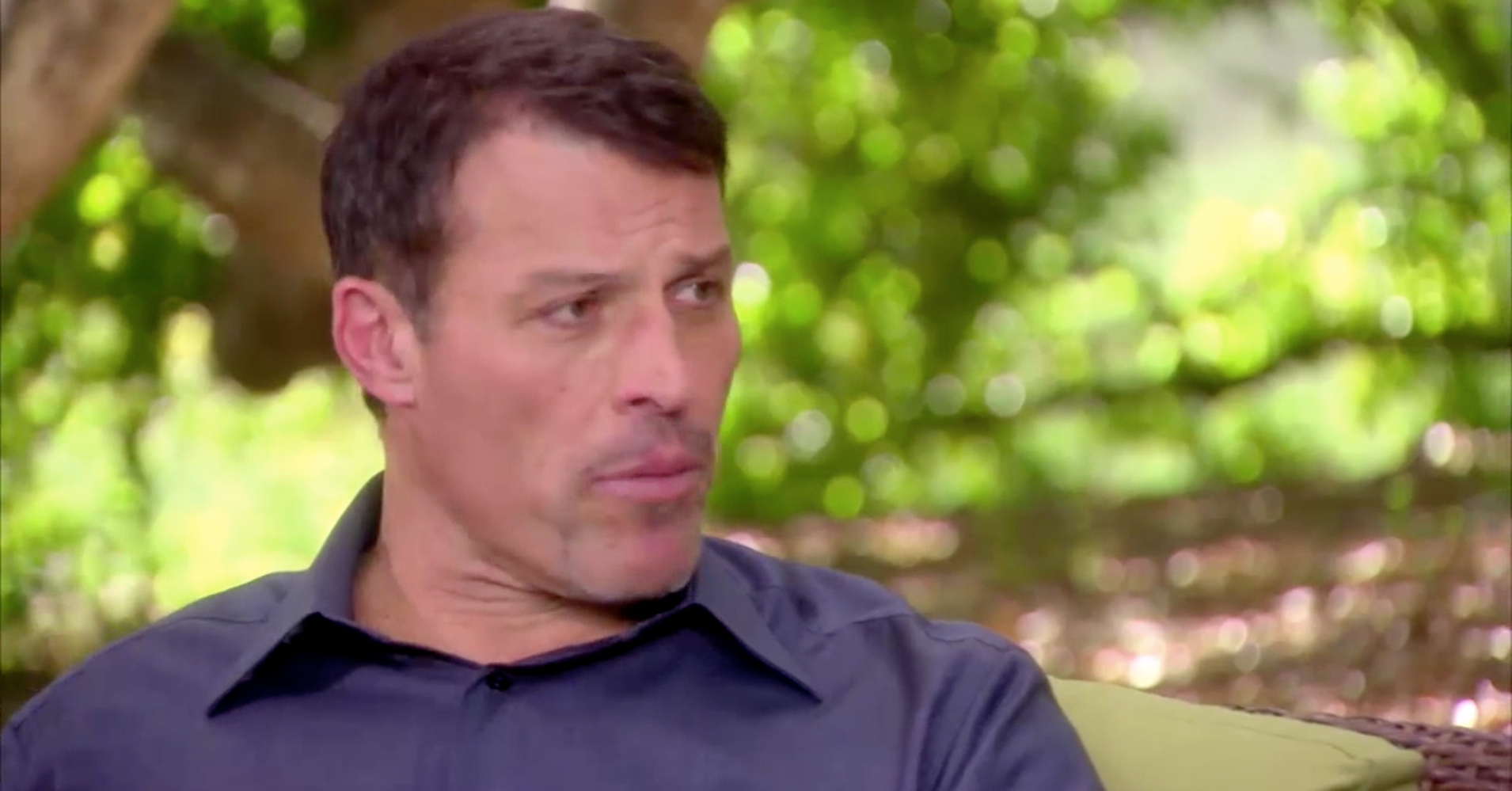 The Stupid Reason Tony Robbins Went Through With His First Marriage Huffpost