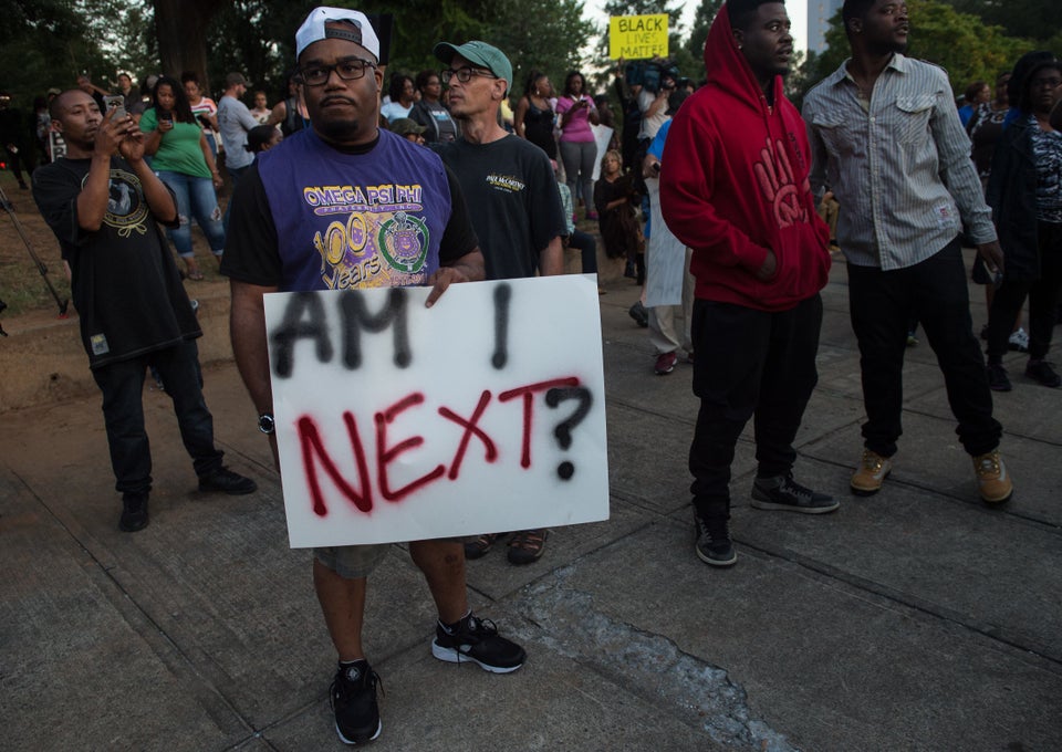 Photos Show Tense Scenes At Charlotte Protests After Police Shooting ...