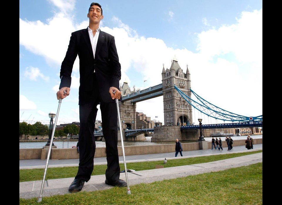 This Teen Is Almost 8 Feet Tall And Still Growing HuffPost This Teen Is Almost 8 Feet Tall And Still Growing HuffPost