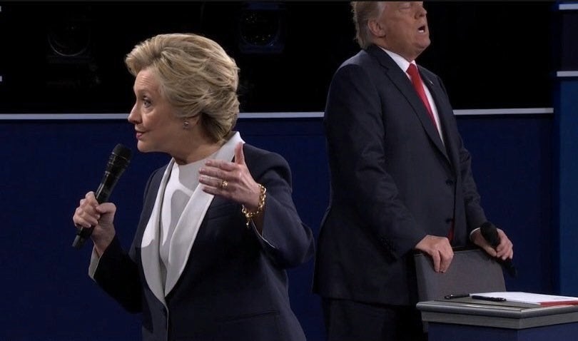 Donald Trump Fell In Love With His Debate Chair Right Before Our Eyes ...
