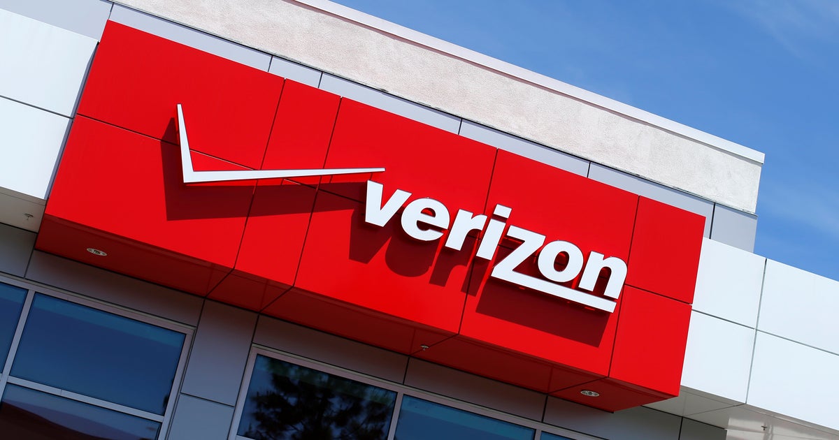 Verizon Plans To Close Call Centers In 5 States, Affecting 3,200 Jobs ...