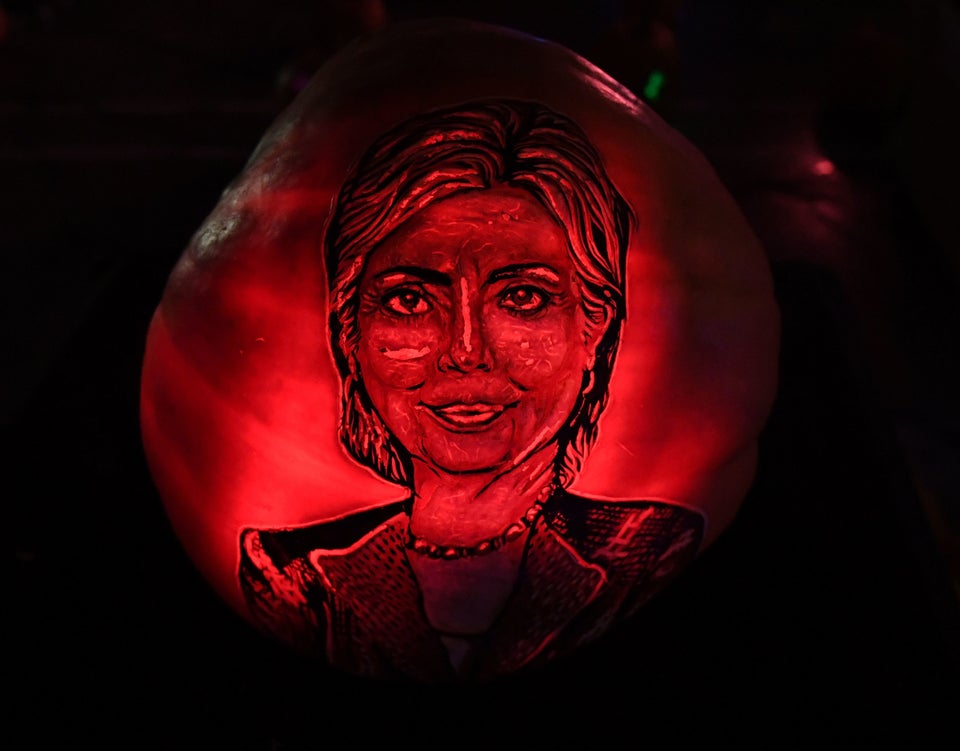 5,000 Jack-O'-Lanterns Stun In Haunting Halloween Display | HuffPost ...