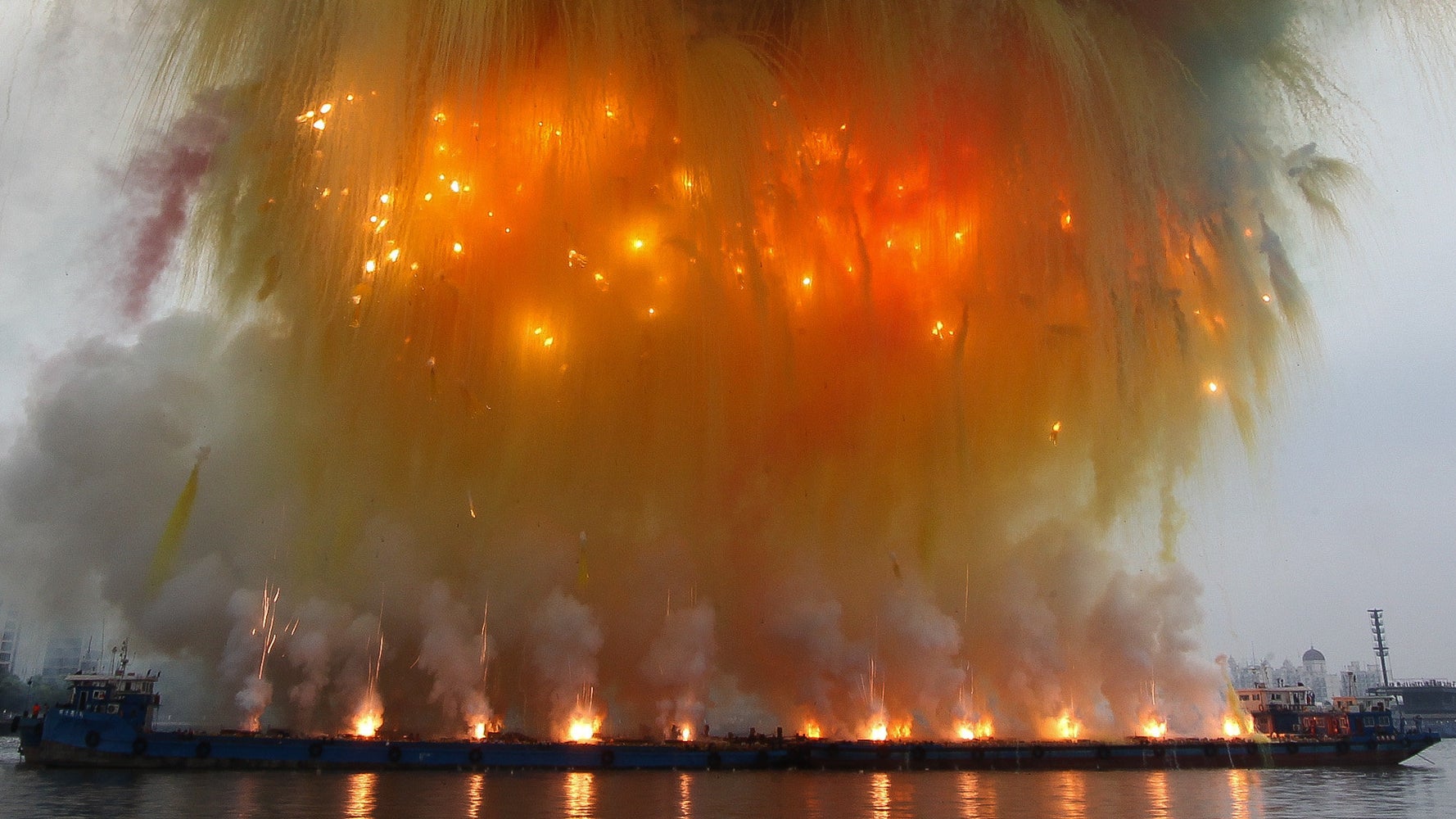 This Artist Literally Lights His Art on Fire, and the Result Is Pure ...