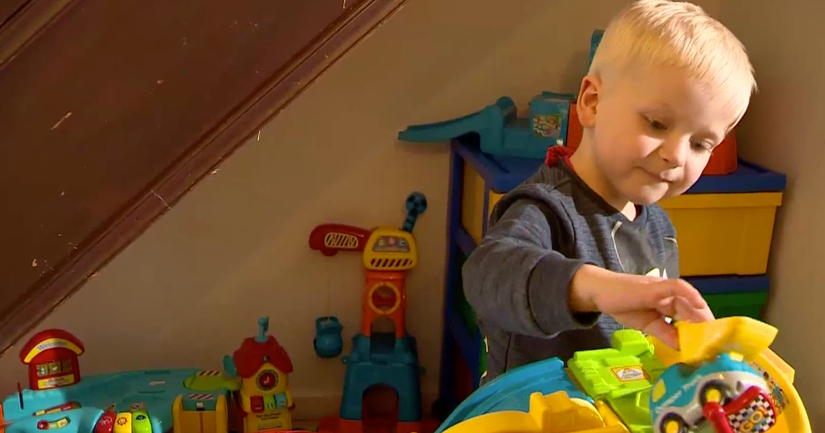Toddler With Rare Lung Cancer Makes 'Miracle' Recovery Just Before Life ...