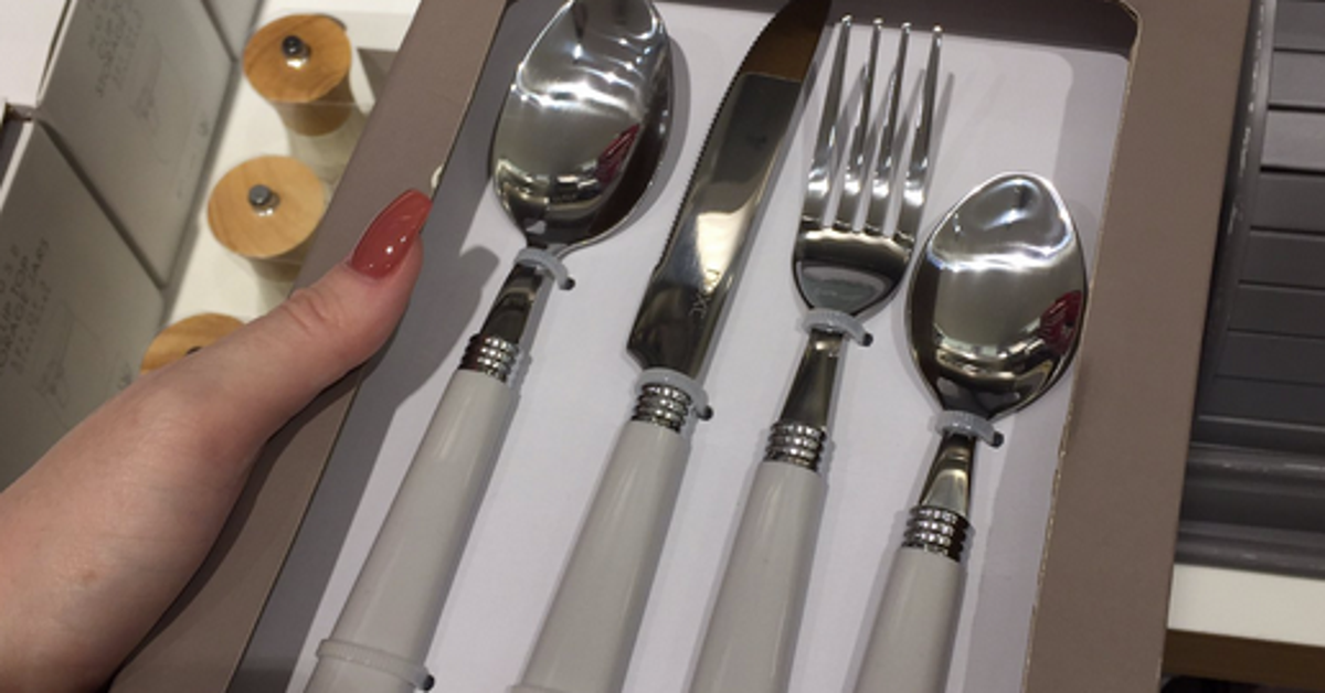 Next Cutlery Set Is The Perfect Passive Aggressive Gift For Someone You ...