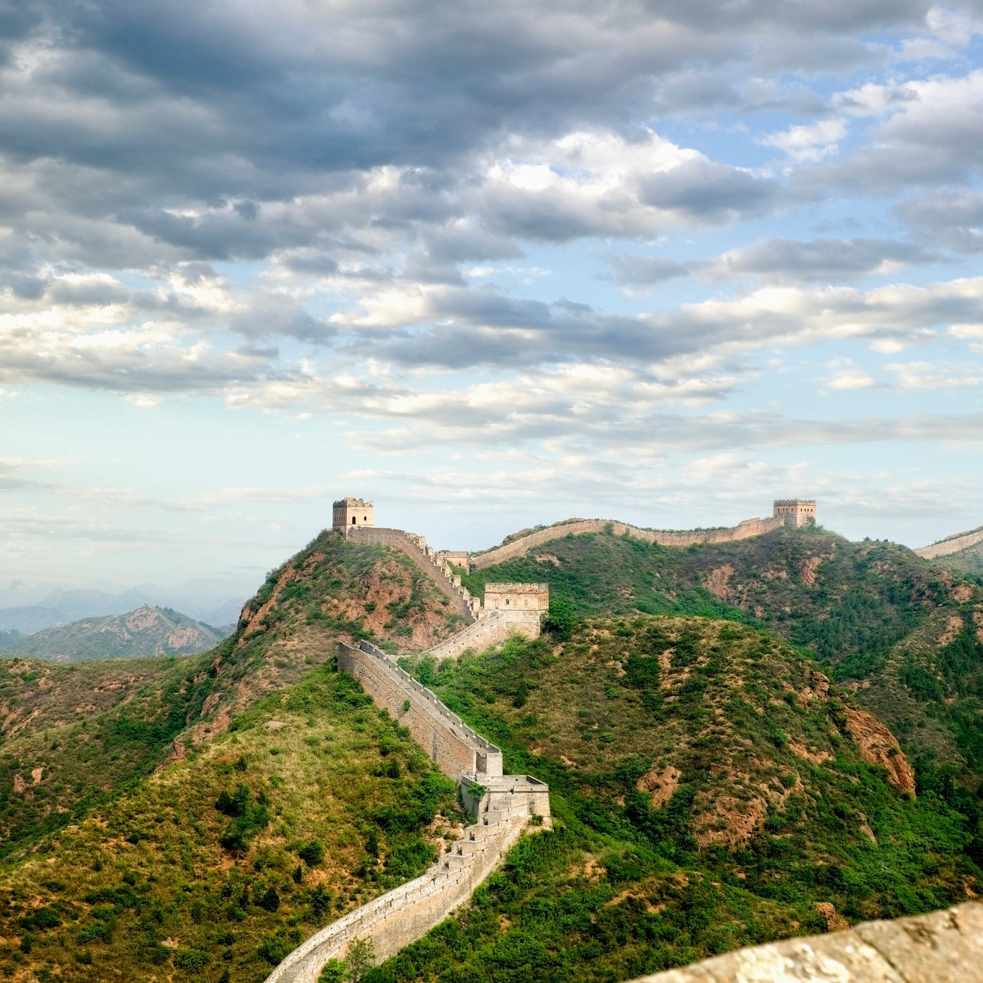13 Famous Walls Around The World (PHOTOS) | HuffPost Life