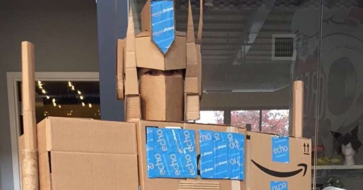 This Woman's Amazon Prime Costume Just Won Halloween | HuffPost Weird News