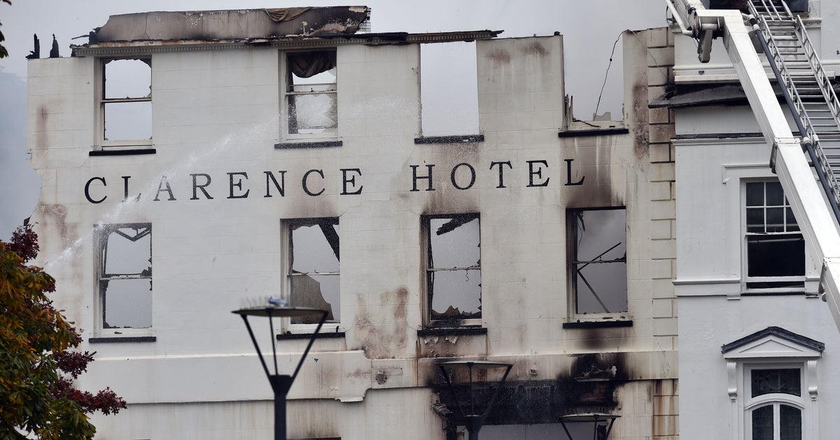 Royal Clarence Hotel Fire In Exeter Rages On Amid Fears Historic ...