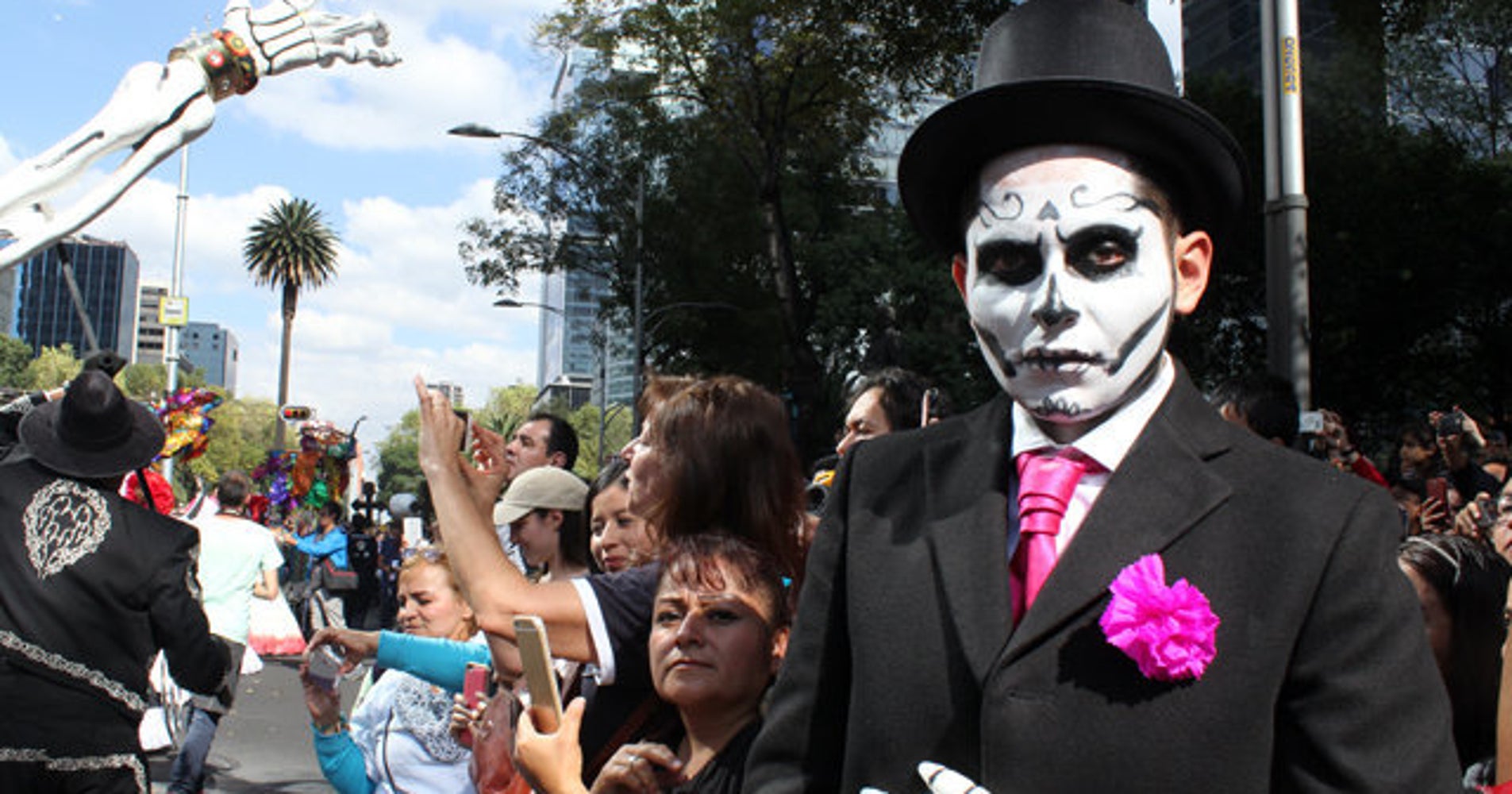 Mexico City Stages James Bond Inspired Day Of The Dead Parade Huffpost