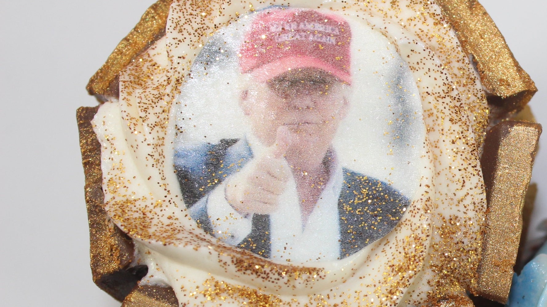 This Cupcake Is A Terrifying Look At What Trump's America Could Be ...