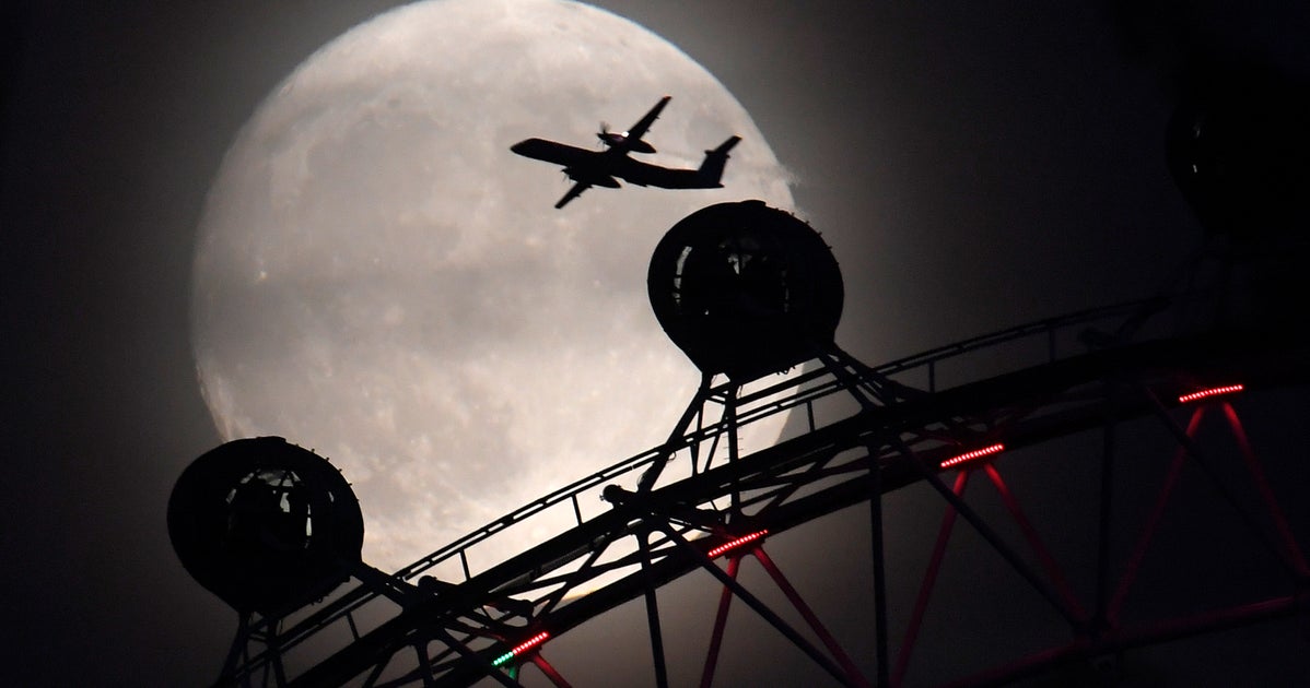 Let's All Just Look At The Incredible Moon | HuffPost The WorldPost