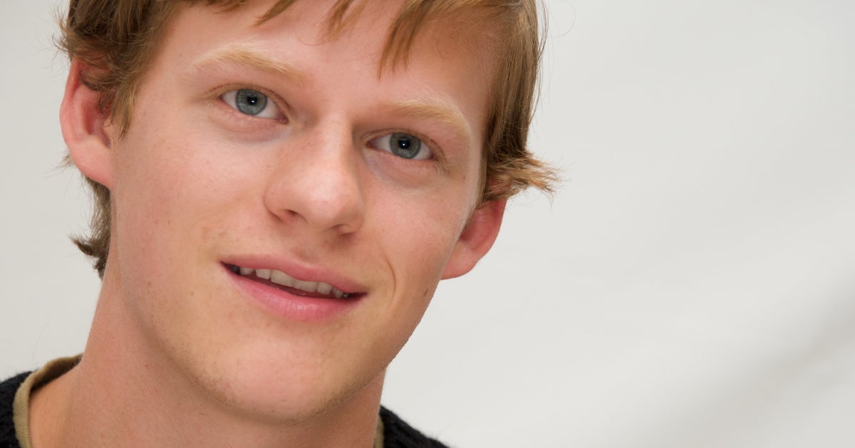 Get To Know The Breakout Star Of 'Manchester By The Sea,' Lucas Hedges ...
