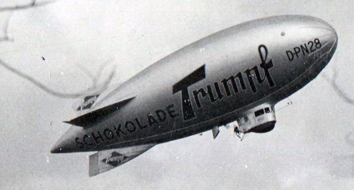 The Trumpf Chocolate Zeppelin on the way to the White House | HuffPost ...