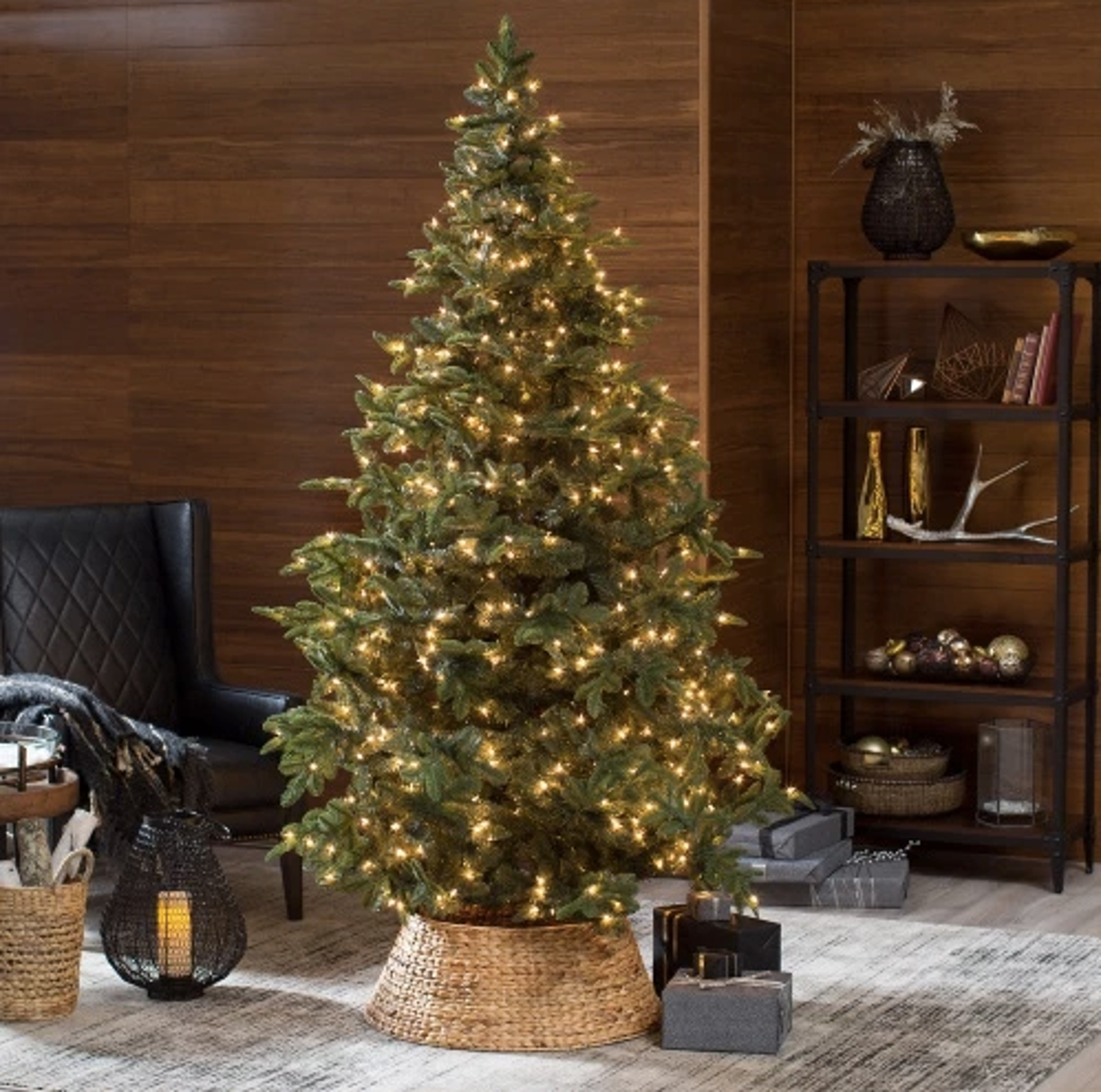 11 Artificial Christmas Trees More Glorious Than The Real Thing ...