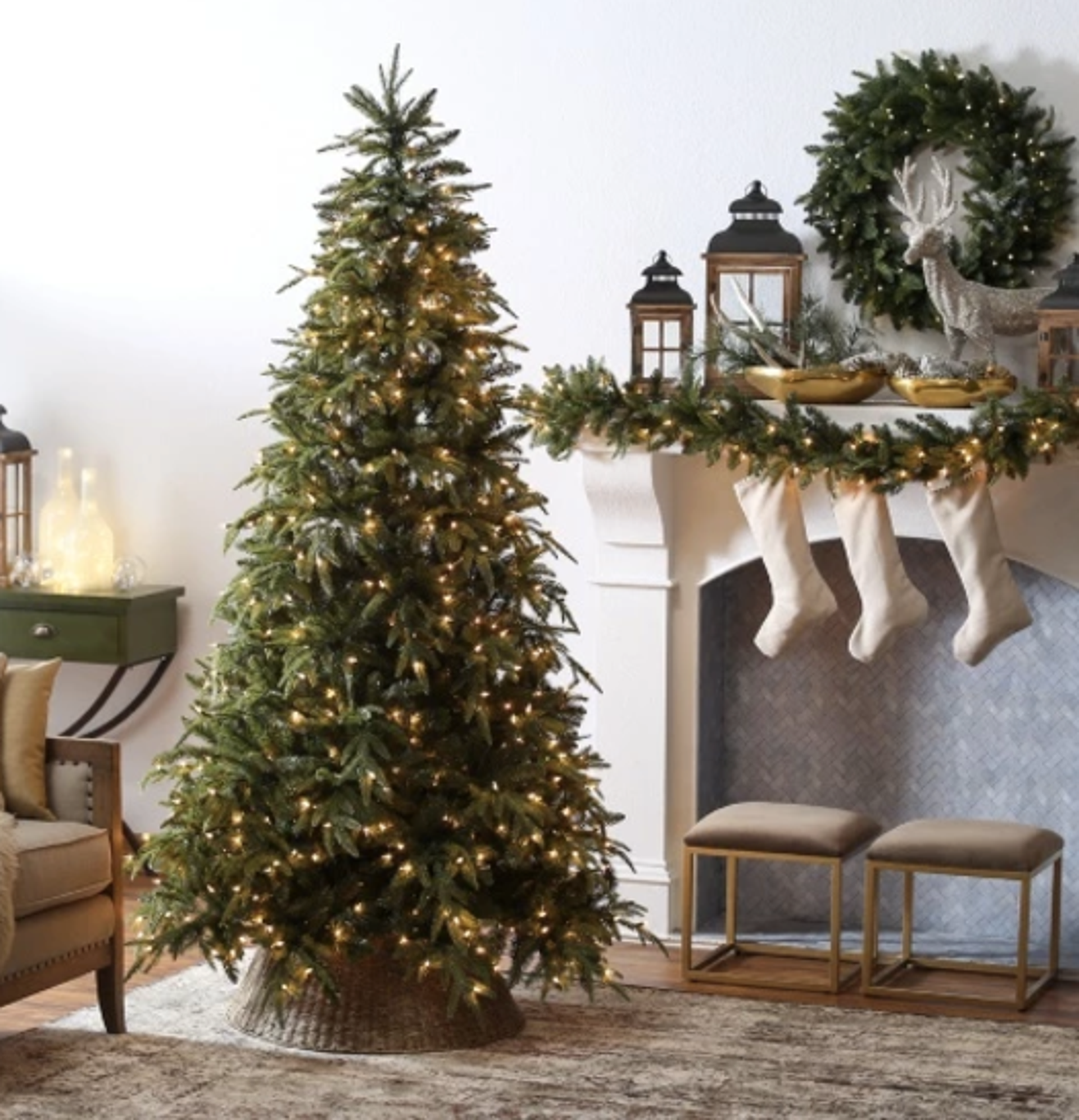 11 Artificial Christmas Trees More Glorious Than The Real Thing ...