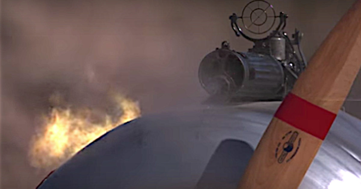 Slow-Mo Video Masters Pump Bullets Into A WWI Airplane Propeller ...