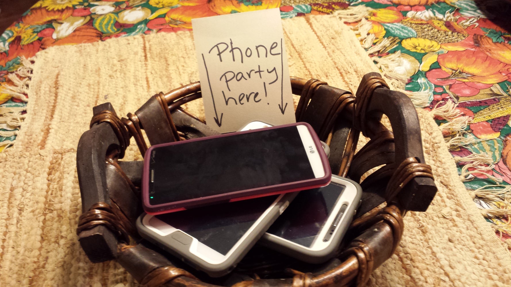 Host a Phone Party Along With Your Holiday Meal | HuffPost