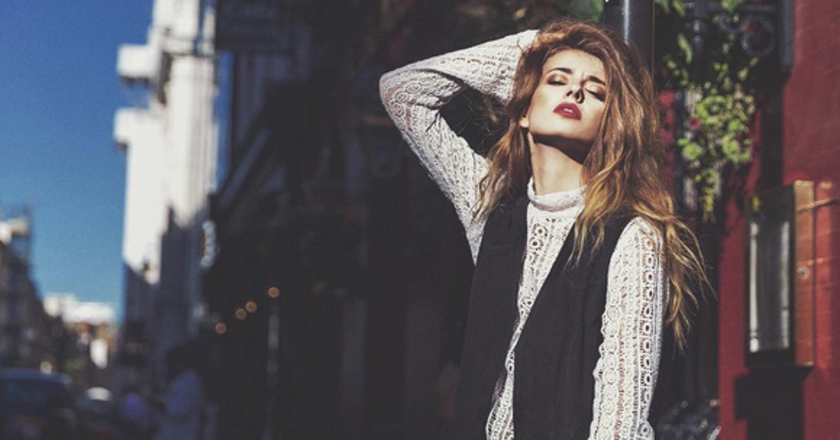Model Jazz Egger Re-Captions Instagram Photos To Reveal The 'Truth ...