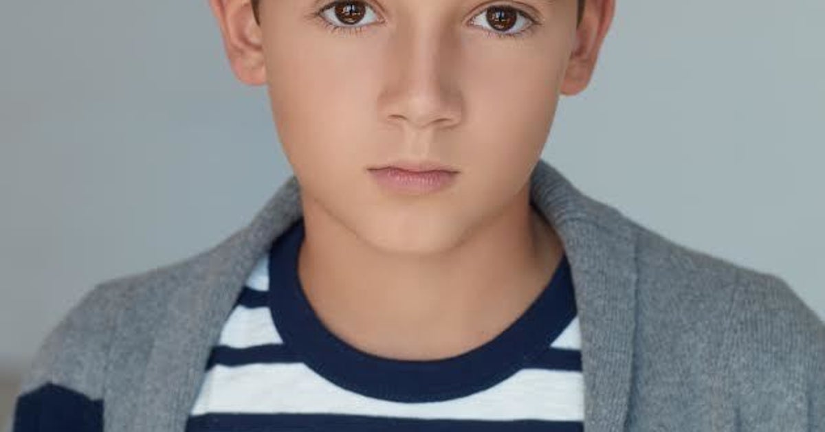 LIVING THE DREAM! Rising Star COLIN CRITCHLEY Takes Us Back To The 90's ...