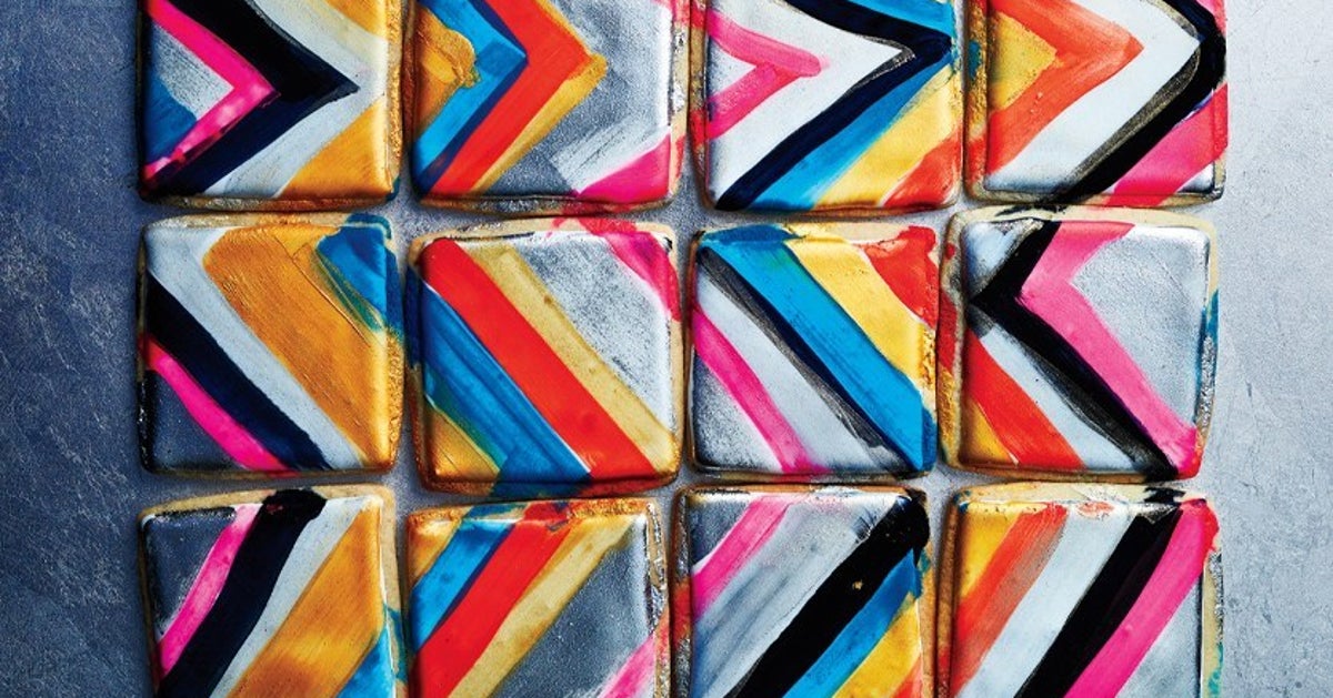 Here are 6 Ways To Decorate Holiday Cookies Like A Pro | HuffPost Life