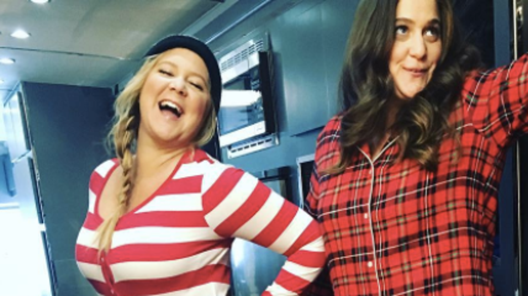 Amy Schumer Held Her Own Victoria's Secret Fashion Show In Pajamas ...